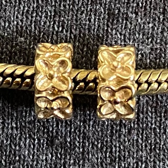 Pandora | Jewelry | 4k Gold Pandora Aloha Flower Spacers | Poshmark